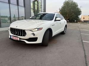 White Maserati Levante 2018 in Vilnius, with an engine capacity of 2.98 L and mileage of 65 thousand km for 25700 €, photo  on AUTOMOTO.COM.LV