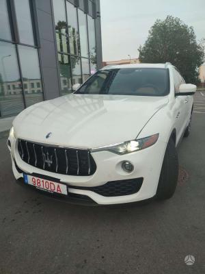 White Maserati Levante 2018 in Vilnius, with an engine capacity of 2.98 L and mileage of 65 thousand km for 25700 €, photo 3 on AUTOMOTO.COM.LV