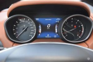 Белый Мазерати Леванте 2018 в Вильнюс, объемом двигателя 2.98 л и пробегом 65 тыс. км за 26000 €, фото 20 на AUTOMOTO.COM.LV