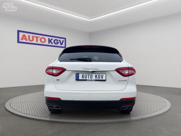 Balts Maserati Levante 2019 Kauņa, ar dzinēja tilpumu 3.00 L un nobraukumu 81 tūkst. km par 31999 €, foto 4 vietnē AUTOMOTO.COM.LV
