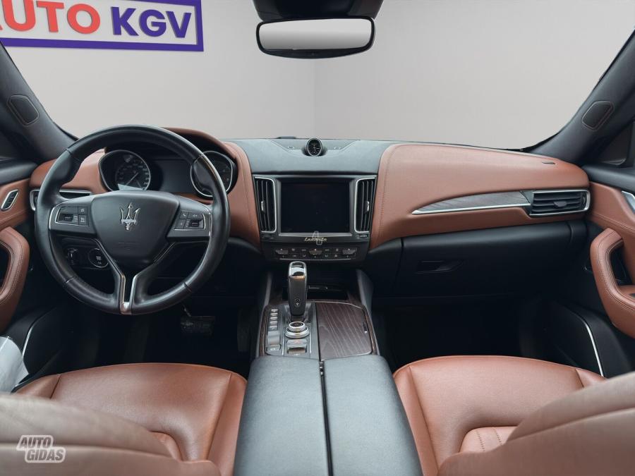 White Maserati Levante 2019 in Kaunas, with an engine capacity of 3.00 L and mileage of 81 thousand km for 31999 €, photo 14 on AUTOMOTO.COM.LV