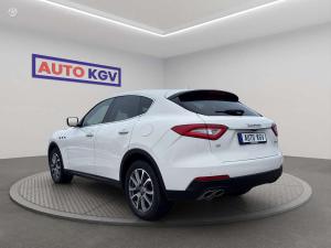 Balts Maserati Levante 2019 Kauņa, ar dzinēja tilpumu 3.00 L un nobraukumu 81 tūkst. km par 29499 €, foto 4 vietnē AUTOMOTO.COM.LV