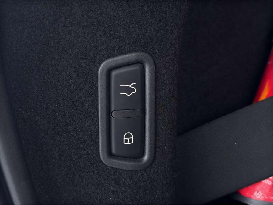 Balts Maserati Levante 2019 Kauņa, ar dzinēja tilpumu 3.00 L un nobraukumu 81 tūkst. km par 29499 €, foto 12 vietnē AUTOMOTO.COM.LV