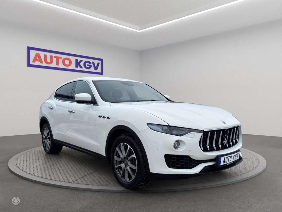 White Maserati Levante 2019 in Kaunas, with an engine capacity of 3.00 L and mileage of 81 thousand km for 29499 €, photo 8 on AUTOMOTO.COM.LV