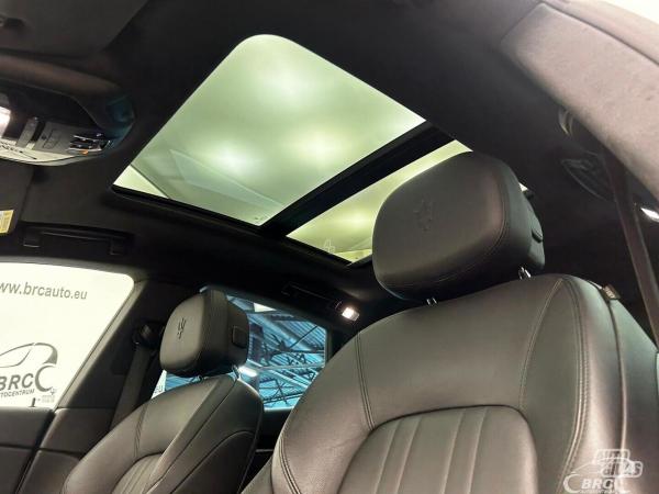 Balts Maserati Levante 2022 Avižieniai, ar dzinēja tilpumu 3.00 L un nobraukumu 55 tūkst. km par 36000 €, foto 6 vietnē AUTOMOTO.COM.LV