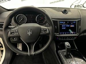 White Maserati Levante 2022 in Avizieniai, with an engine capacity of 3.00 L and mileage of 55 thousand km for 36000 €, photo 13 on AUTOMOTO.COM.LV