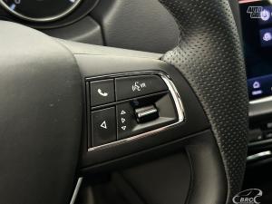 White Maserati Levante 2022 in Avizieniai, with an engine capacity of 3.00 L and mileage of 55 thousand km for 36000 €, photo 15 on AUTOMOTO.COM.LV