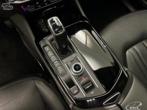 White Maserati Levante 2022 in Avizieniai, with an engine capacity of 3.00 L and mileage of 55 thousand km for 36000 €, photo 20 on AUTOMOTO.COM.LV