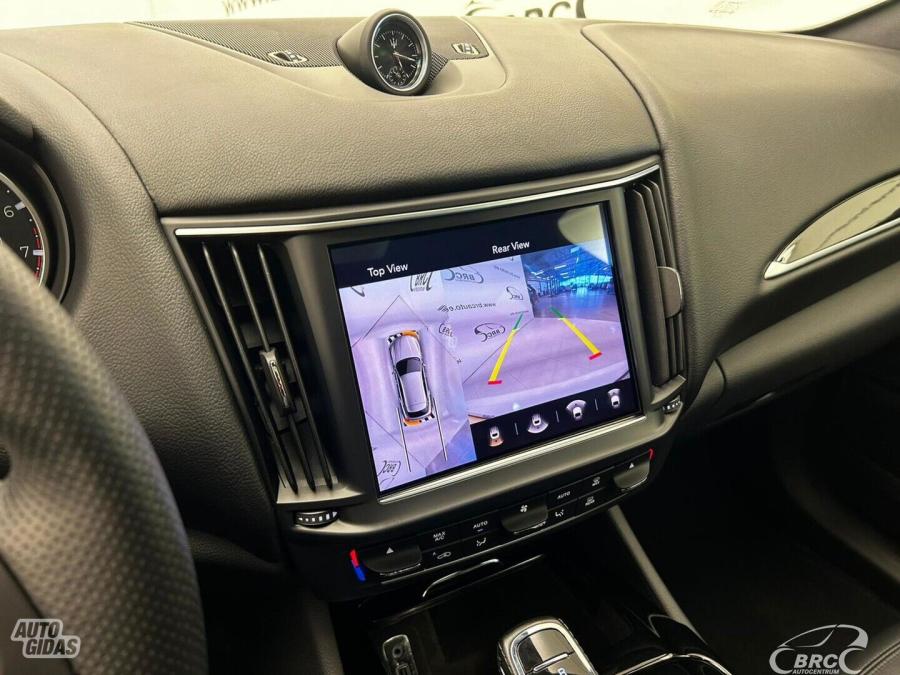 White Maserati Levante 2022 in Avizieniai, with an engine capacity of 3.00 L and mileage of 55 thousand km for 36000 €, photo 25 on AUTOMOTO.COM.LV