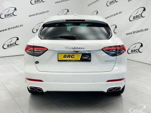 White Maserati Levante 2022 in Avizieniai, with an engine capacity of 3.00 L and mileage of 55 thousand km for 36000 €, photo 28 on AUTOMOTO.COM.LV