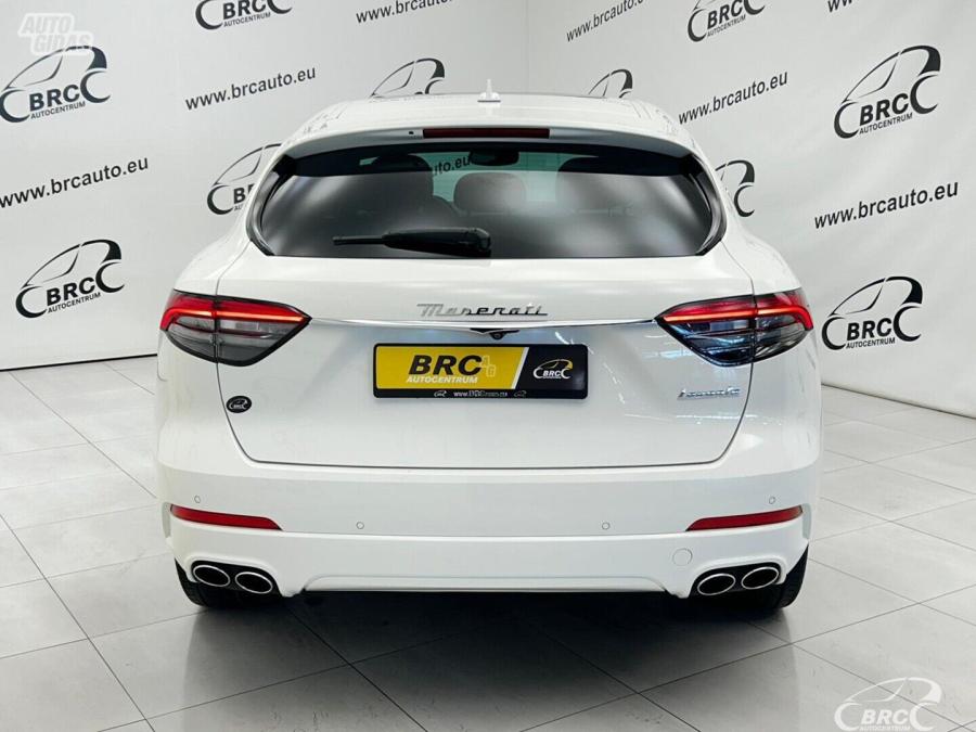 White Maserati Levante 2022 in Avizieniai, with an engine capacity of 3.00 L and mileage of 55 thousand km for 36000 €, photo 28 on AUTOMOTO.COM.LV