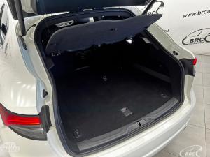 White Maserati Levante 2022 in Avizieniai, with an engine capacity of 3.00 L and mileage of 55 thousand km for 36000 €, photo 29 on AUTOMOTO.COM.LV