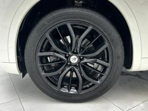 White Maserati Levante 2022 in Avizieniai, with an engine capacity of 3.00 L and mileage of 55 thousand km for 36000 €, photo 30 on AUTOMOTO.COM.LV
