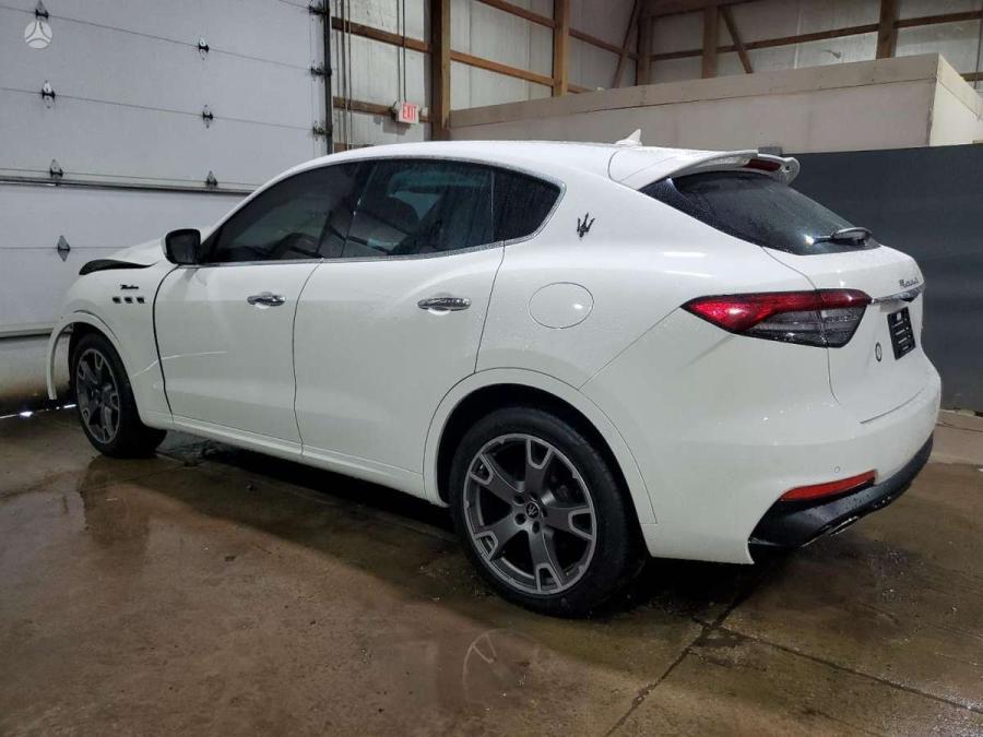 Balts Maserati Levante 2023 Kauņa, ar dzinēja tilpumu 2.98 L un nobraukumu 67 tūkst. km par 16000 €, foto 5 vietnē AUTOMOTO.COM.LV