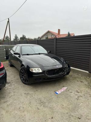 Melns Maserati Quattroporte 2005 Viļņa, ar dzinēja tilpumu 4.24 L un nobraukumu 87 tūkst. km par 6500 €, foto  vietnē AUTOMOTO.COM.LV