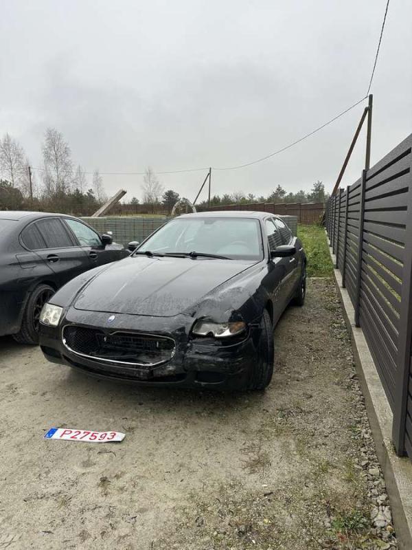 Black Maserati Quattroporte 2005 in Vilnius, with an engine capacity of 4.24 L and mileage of 87 thousand km for 6500 €, photo 2 on AUTOMOTO.COM.LV