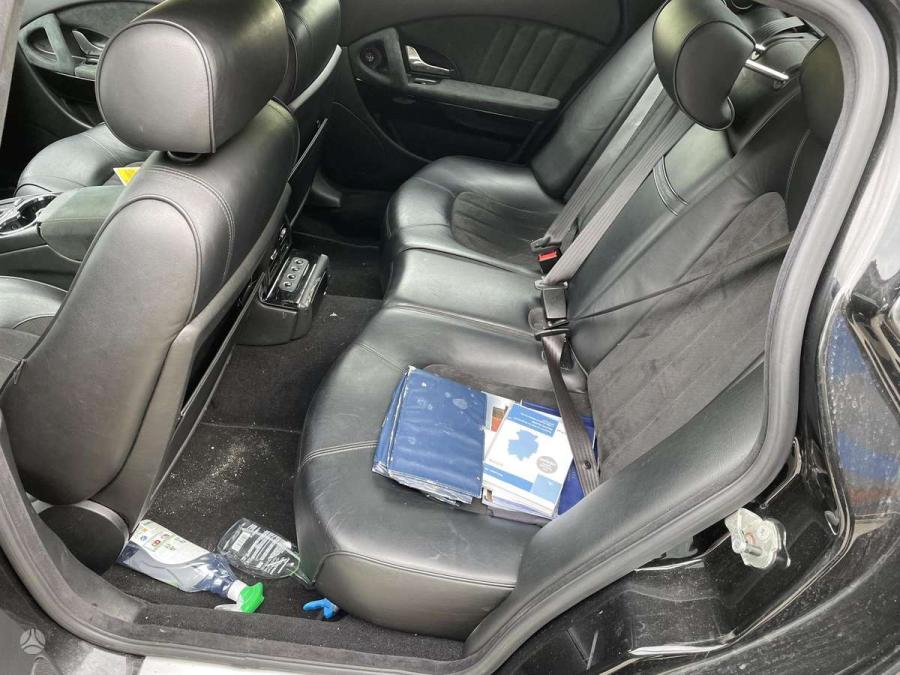Melns Maserati Quattroporte 2009 Panevēža, ar dzinēja tilpumu 4.24 L un nobraukumu 225 tūkst. km par 3999 €, foto 11 vietnē AUTOMOTO.COM.LV