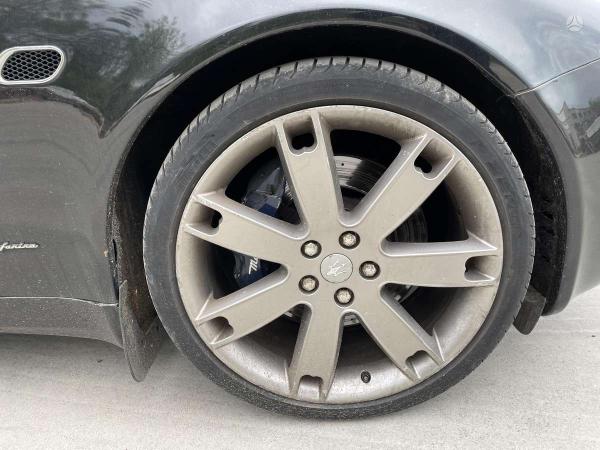 Melns Maserati Quattroporte 2009 Panevēža, ar dzinēja tilpumu 4.24 L un nobraukumu 222 tūkst. km par 3899 €, foto 4 vietnē AUTOMOTO.COM.LV