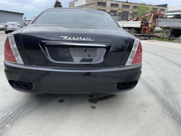 Melns Maserati Quattroporte 2009 Panevēža, ar dzinēja tilpumu 4.24 L un nobraukumu 222 tūkst. km par 3899 €, foto 6 vietnē AUTOMOTO.COM.LV