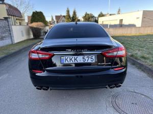 Melns Maserati Quattroporte 2014 Kauņa, ar dzinēja tilpumu 3.00 L un nobraukumu 215 tūkst. km par 13900 €, foto 5 vietnē AUTOMOTO.COM.LV