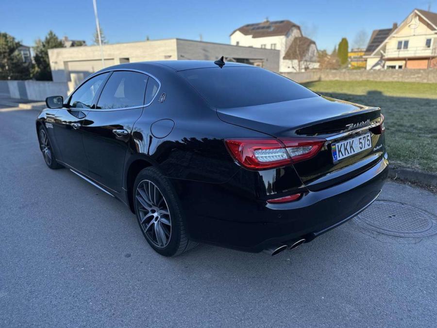 Melns Maserati Quattroporte 2014 Kauņa, ar dzinēja tilpumu 3.00 L un nobraukumu 215 tūkst. km par 13900 €, foto 6 vietnē AUTOMOTO.COM.LV