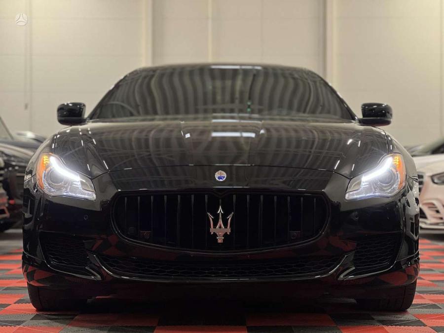 Melns Maserati Quattroporte 2014 Viļņa, ar dzinēja tilpumu 2.98 L un nobraukumu 126 tūkst. km par 17499 €, foto 3 vietnē AUTOMOTO.COM.LV