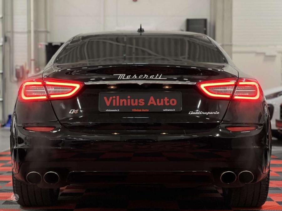 Melns Maserati Quattroporte 2014 Viļņa, ar dzinēja tilpumu 2.98 L un nobraukumu 126 tūkst. km par 17499 €, foto 6 vietnē AUTOMOTO.COM.LV
