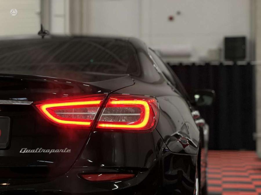 Melns Maserati Quattroporte 2014 Viļņa, ar dzinēja tilpumu 2.98 L un nobraukumu 126 tūkst. km par 17499 €, foto 11 vietnē AUTOMOTO.COM.LV