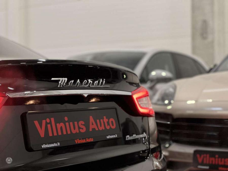 Melns Maserati Quattroporte 2014 Viļņa, ar dzinēja tilpumu 2.98 L un nobraukumu 126 tūkst. km par 17499 €, foto 14 vietnē AUTOMOTO.COM.LV
