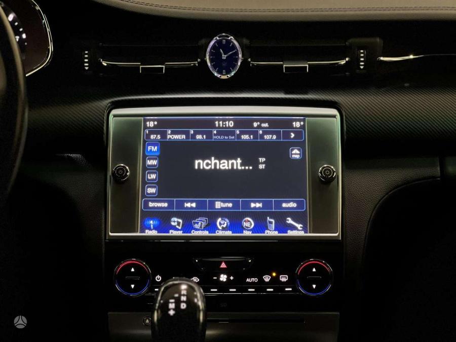 Melns Maserati Quattroporte 2014 Viļņa, ar dzinēja tilpumu 2.98 L un nobraukumu 126 tūkst. km par 17499 €, foto 25 vietnē AUTOMOTO.COM.LV