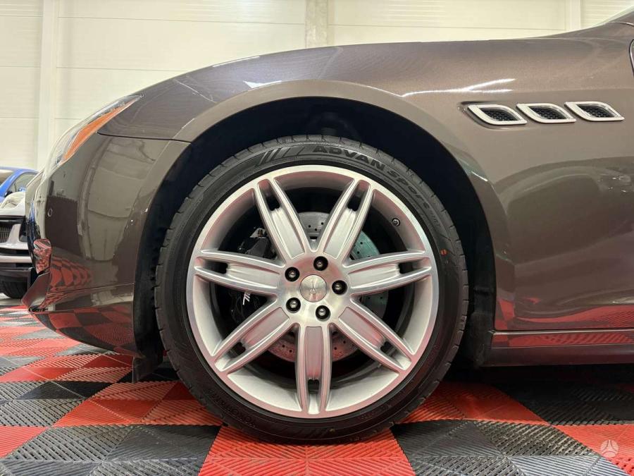Brūns Maserati Quattroporte 2014 Viļņa, ar dzinēja tilpumu 2.98 L un nobraukumu 52 tūkst. km par 19990 €, foto 10 vietnē AUTOMOTO.COM.LV