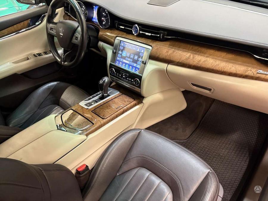 Brūns Maserati Quattroporte 2014 Viļņa, ar dzinēja tilpumu 2.98 L un nobraukumu 52 tūkst. km par 19990 €, foto 17 vietnē AUTOMOTO.COM.LV