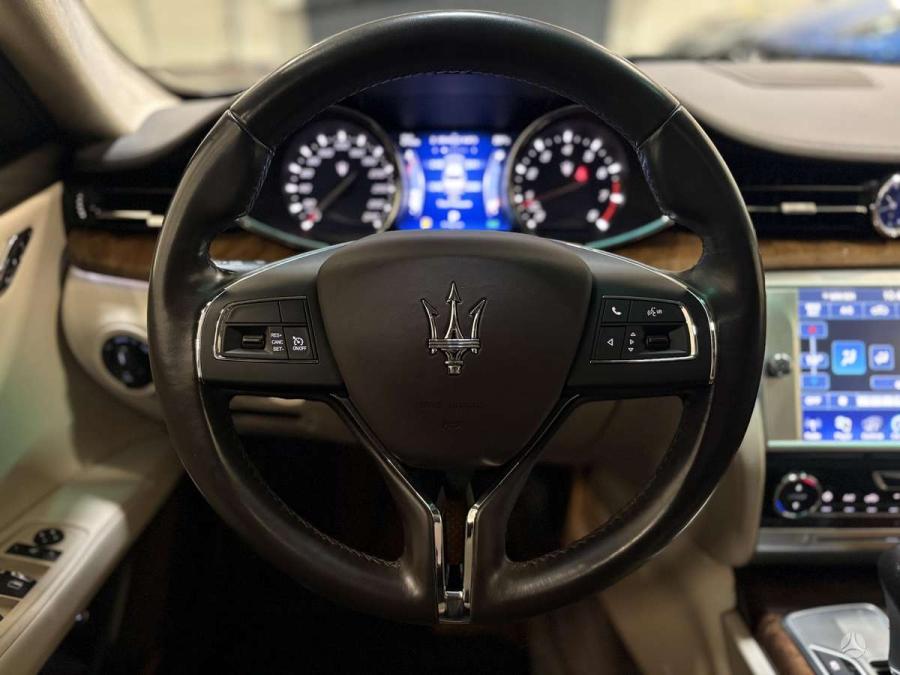 Brūns Maserati Quattroporte 2014 Viļņa, ar dzinēja tilpumu 2.98 L un nobraukumu 52 tūkst. km par 19990 €, foto 21 vietnē AUTOMOTO.COM.LV