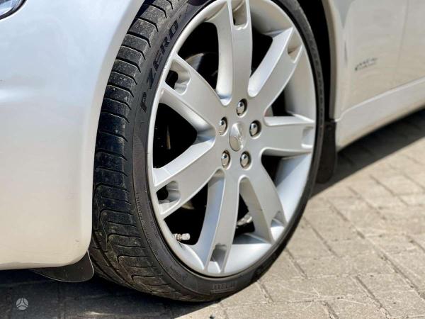Pelēks Maserati Quattroporte 2006 Utena, ar dzinēja tilpumu 4.24 L un nobraukumu 56 tūkst. km par 16900 €, foto 11 vietnē AUTOMOTO.COM.LV
