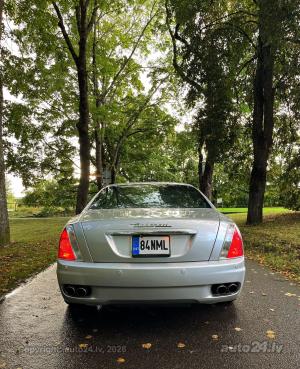 Pelēks Maserati Quattroporte 2008 Tartu, ar dzinēja tilpumu 4.20 L un nobraukumu 145 tūkst. km par 14990 €, foto 1 vietnē AUTOMOTO.COM.LV