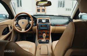 Grey Maserati Quattroporte 2009 in Tallinn, with an engine capacity of 4.20 L and mileage of 77 thousand km for 21990 €, photo 10 on AUTOMOTO.COM.LV