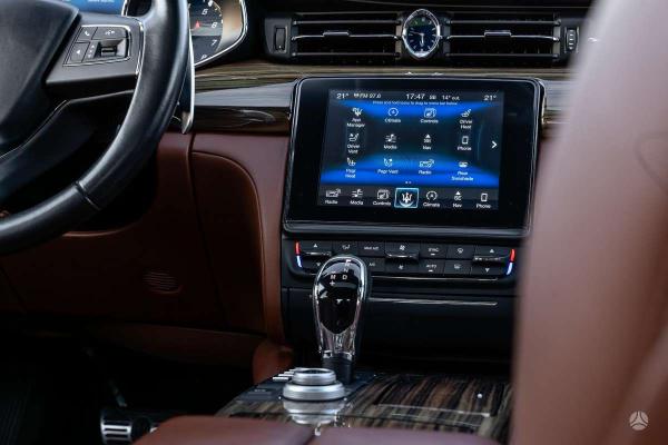 Pelēks Maserati Quattroporte 2017 Kauņa, ar dzinēja tilpumu 2.98 L un nobraukumu 88 tūkst. km par 26400 €, foto 11 vietnē AUTOMOTO.COM.LV