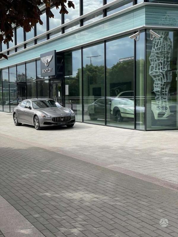 Grey Maserati Quattroporte 2017 in Vilnius, with an engine capacity of 2.98 L and mileage of 97 thousand km for 21800 €, photo 1 on AUTOMOTO.COM.LV