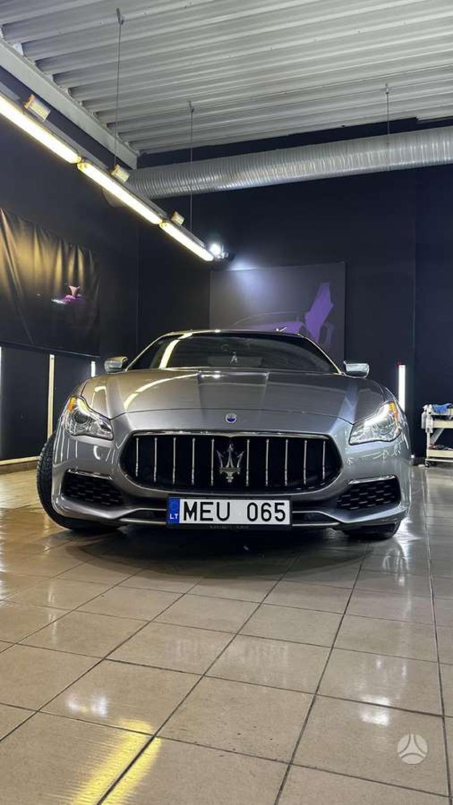 Grey Maserati Quattroporte 2017 in Vilnius, with an engine capacity of 2.98 L and mileage of 97 thousand km for 21800 €, photo 4 on AUTOMOTO.COM.LV