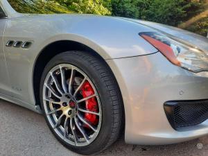 Grey Maserati Quattroporte 2017 in Kaunas, with an engine capacity of 2.98 L and mileage of 92 thousand km for 22000 €, photo 8 on AUTOMOTO.COM.LV
