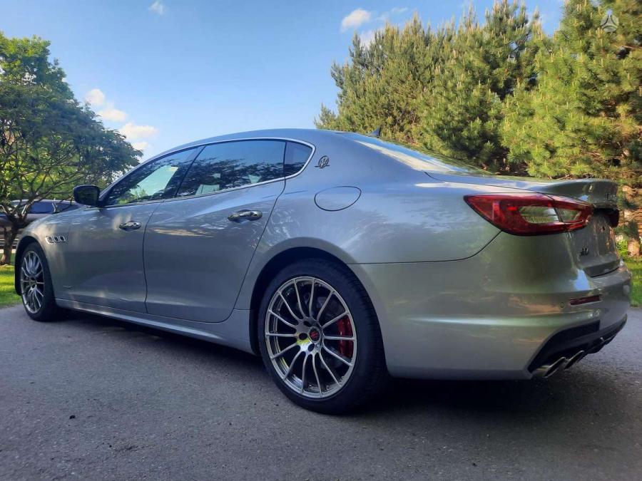 Grey Maserati Quattroporte 2017 in Kaunas, with an engine capacity of 2.98 L and mileage of 92 thousand km for 22000 €, photo 17 on AUTOMOTO.COM.LV