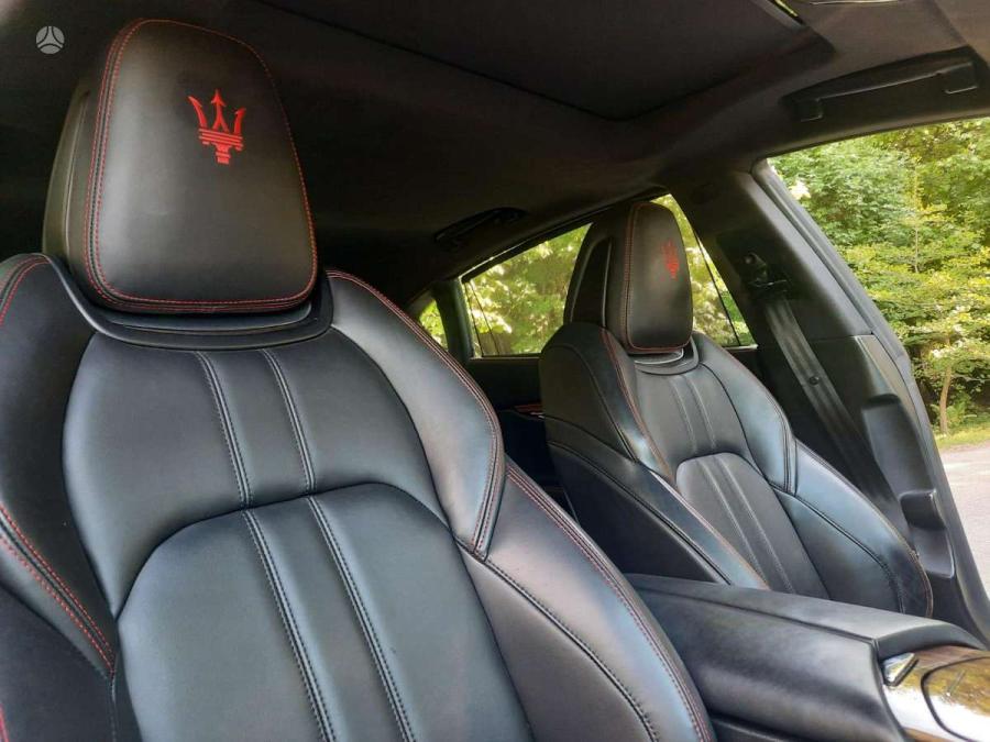 Grey Maserati Quattroporte 2017 in Kaunas, with an engine capacity of 2.98 L and mileage of 92 thousand km for 22000 €, photo 27 on AUTOMOTO.COM.LV