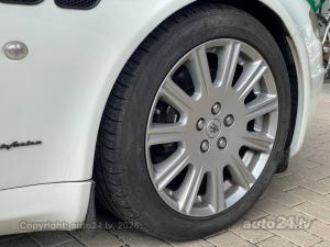 Белый Мазерати Кватропорте 2004 в Таллин, объемом двигателя 4.20 л и пробегом 60 тыс. км за 7500 €, фото 28 на AUTOMOTO.COM.LV