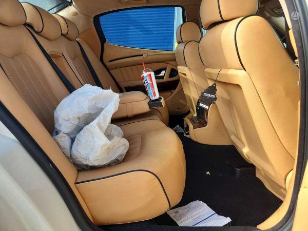 Balts Maserati Quattroporte 2007 Viļņa, ar dzinēja tilpumu 4.24 L un nobraukumu 103 tūkst. km par 3999 €, foto 10 vietnē AUTOMOTO.COM.LV