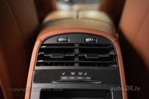 White Maserati Quattroporte 2014 in Tallinn, with an engine capacity of 3.00 L and mileage of 63 thousand km for 19900 €, photo 17 on AUTOMOTO.COM.LV