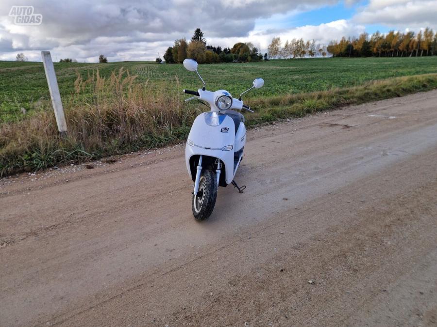 Balts Mash Fifty 2019 Šauļi, ar dzinēja tilpumu 0.05 L un nobraukumu 13 tūkst. km par 600 €, foto 3 vietnē AUTOMOTO.COM.LV