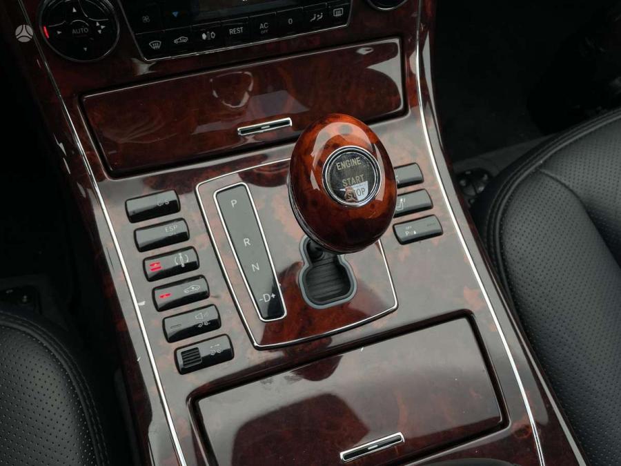 Grey Maybach 57 2008 in Vilnius, with an engine capacity of 5.50 L and mileage of 151 thousand km for 56999 €, photo 15 on AUTOMOTO.COM.LV