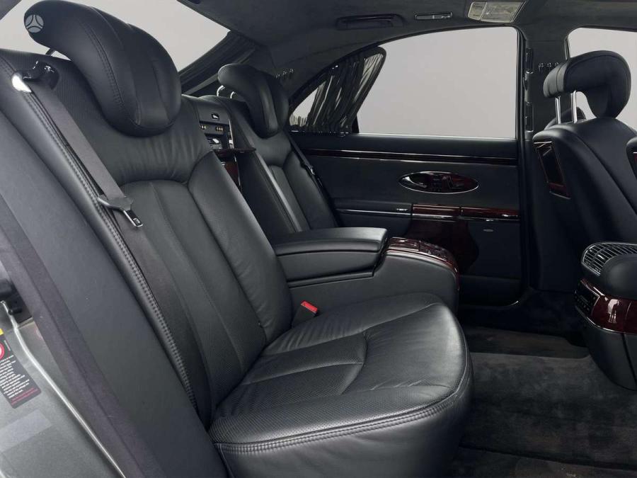 Pelēks Maybach 57 2008 Viļņa, ar dzinēja tilpumu 5.50 L un nobraukumu 151 tūkst. km par 56999 €, foto 11 vietnē AUTOMOTO.COM.LV