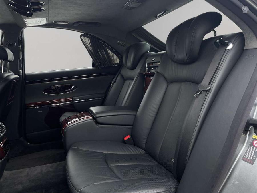Pelēks Maybach 57 2008 Viļņa, ar dzinēja tilpumu 5.50 L un nobraukumu 151 tūkst. km par 56999 €, foto 12 vietnē AUTOMOTO.COM.LV