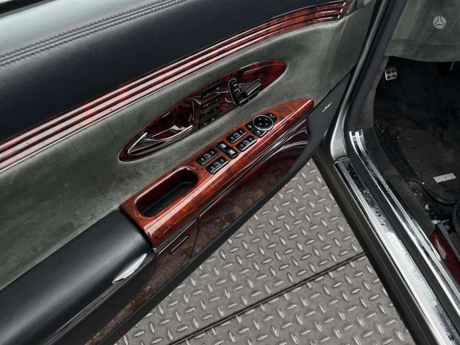 Pelēks Maybach 57 2008 Viļņa, ar dzinēja tilpumu 5.50 L un nobraukumu 151 tūkst. km par 56999 €, foto 13 vietnē AUTOMOTO.COM.LV